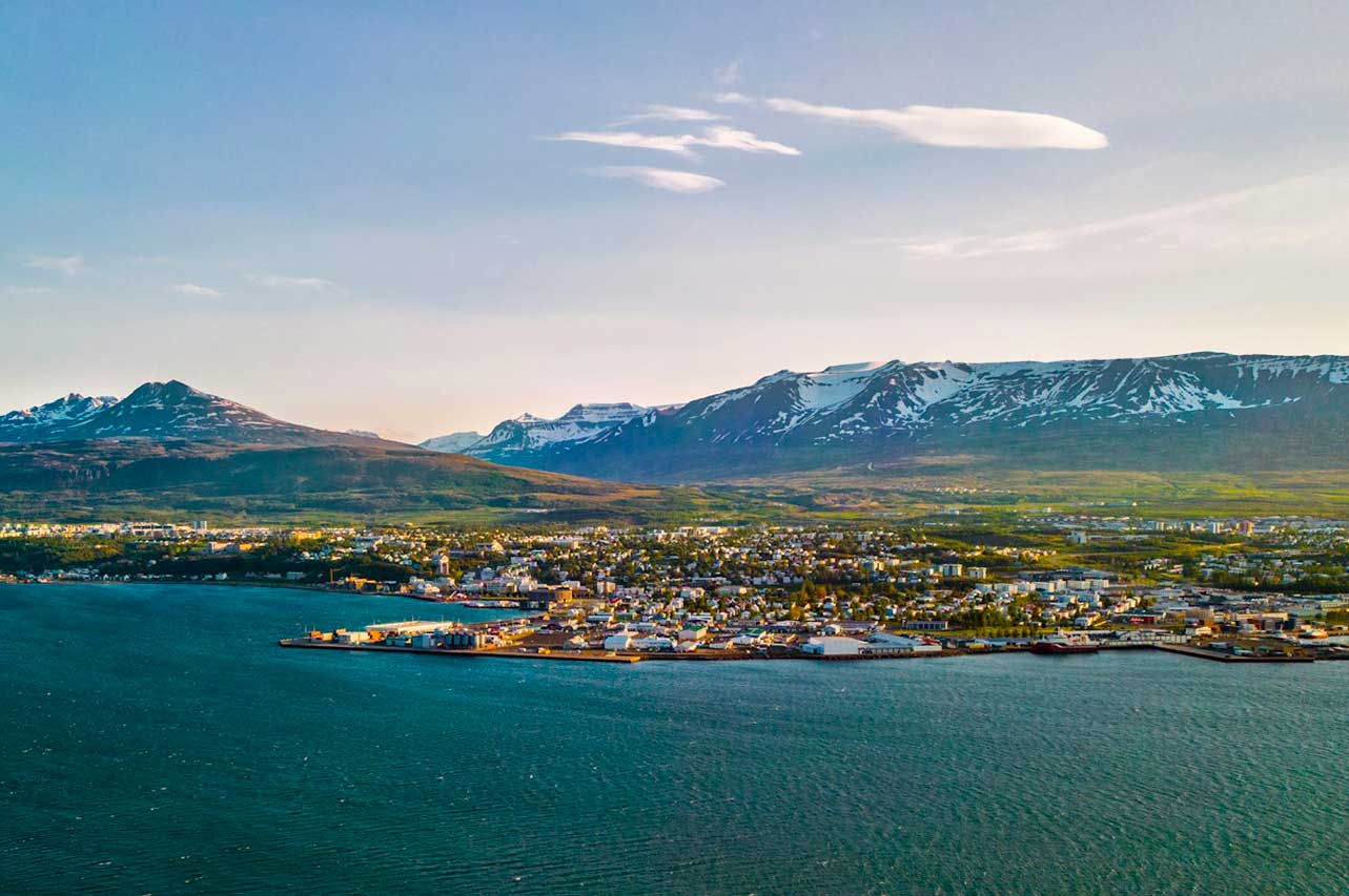 Islande : cette ville est l’alternative parfaite à Reykjavik pour ...